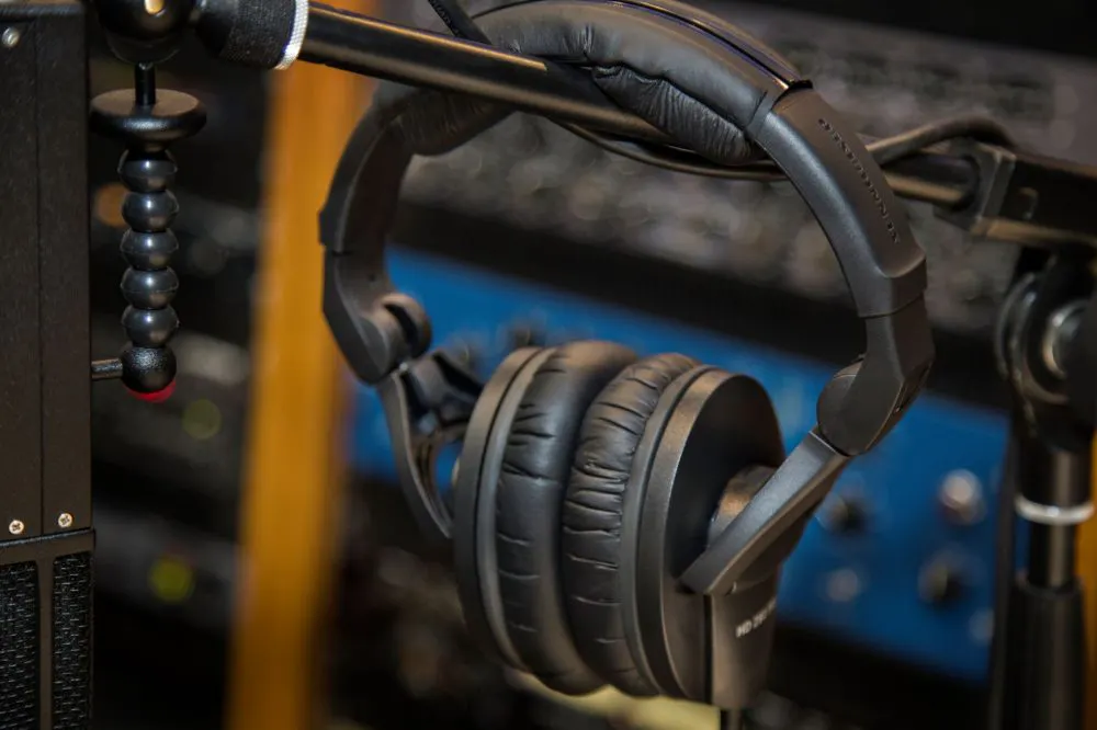 Sennheiser HD 280 Pro Studio Headphone Review - Sonarworks Blog